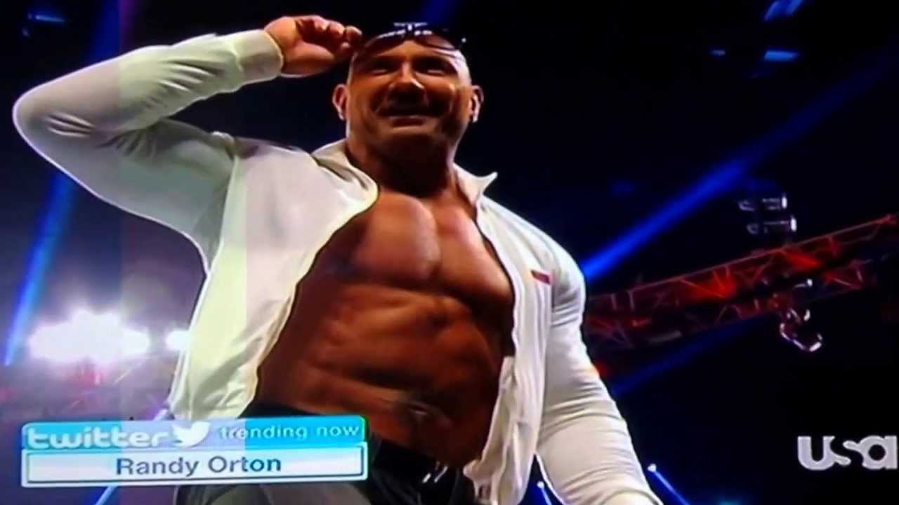 BATISTA RETURNS TO RAW 2014 - YouTube
