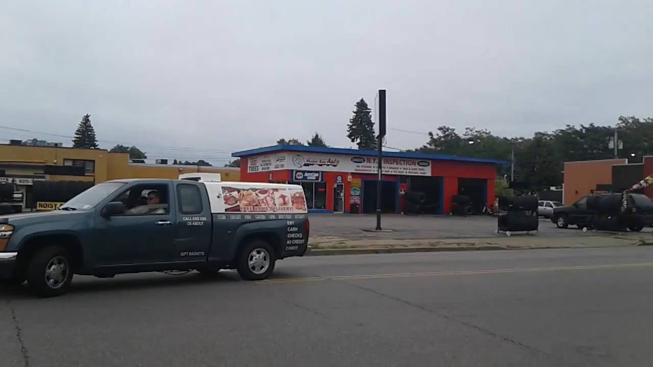 AMR ambulance 231 and Buffalo fire Engine 25 responding - YouTube