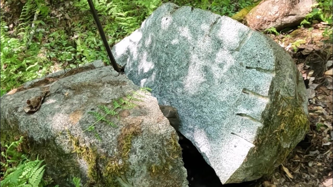 Splitting New Hampshire Granite | Granite 2023 #2 - YouTube