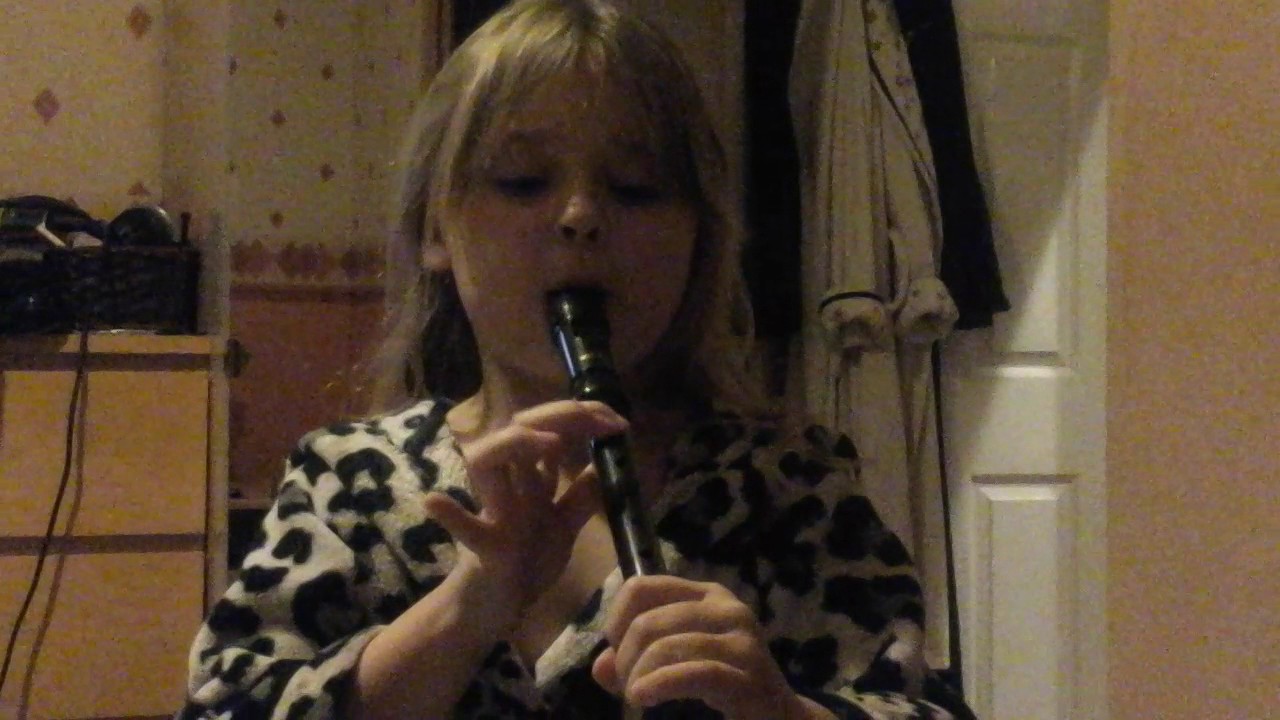 3 blind mice on the recorder - YouTube