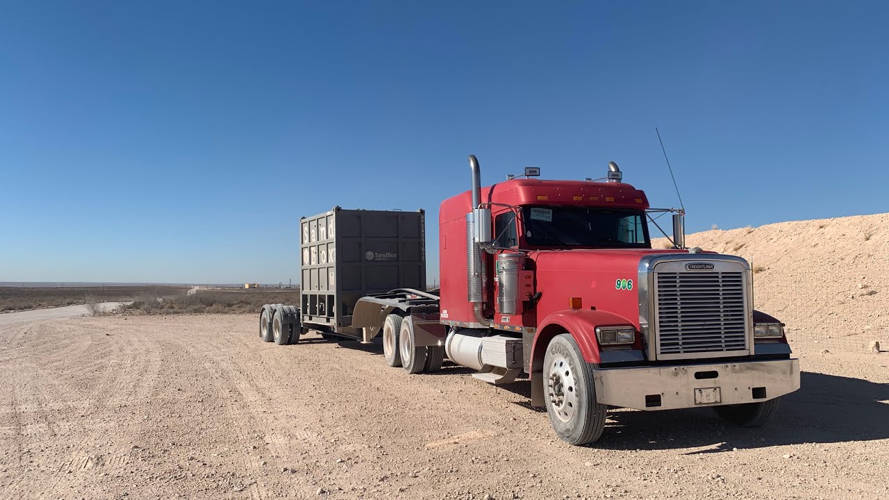 Ya empezamos a jalar arena con Sand box oilfield west Texas 💯 - YouTube