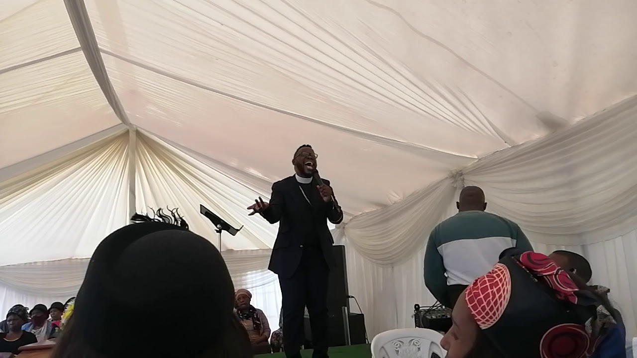 Prophet Dr Fred Mdletshe @ the Funeral - YouTube