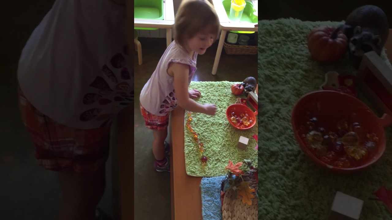 Reggio Emilia Approach Fall loose Parts - YouTube