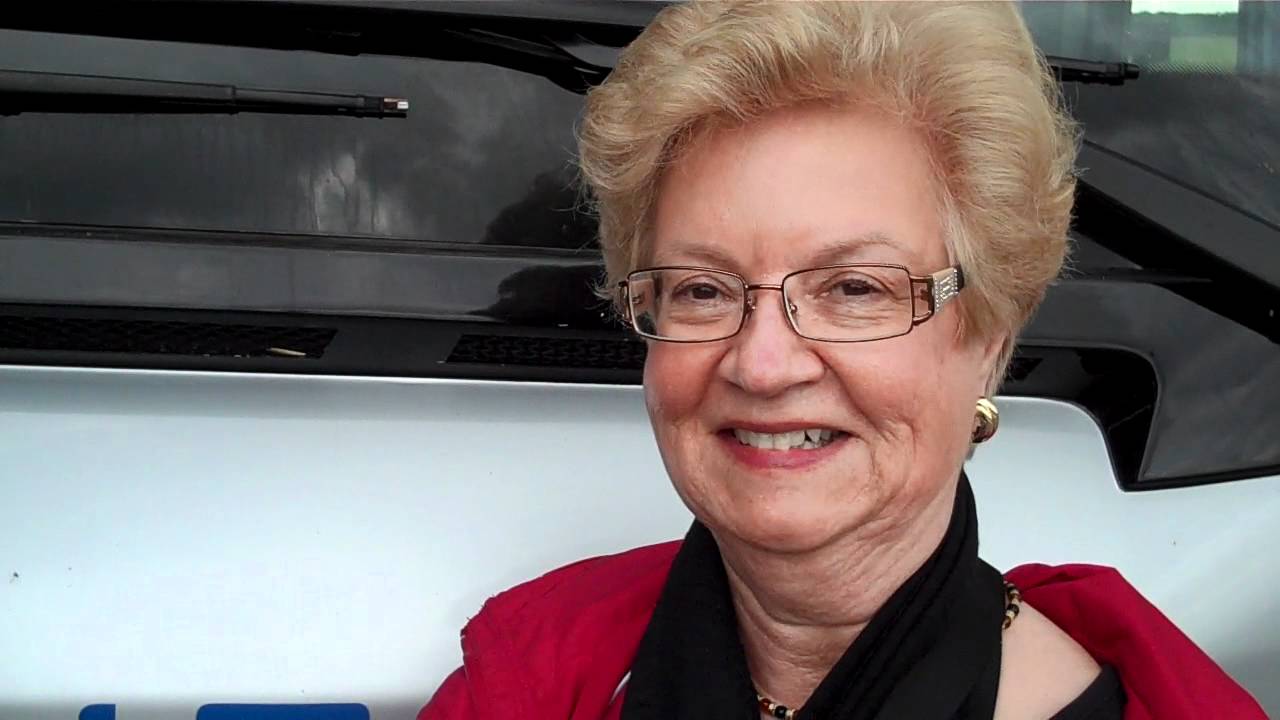 Judy and Judy from Boston share thoughts on London | London Coach Tours ...