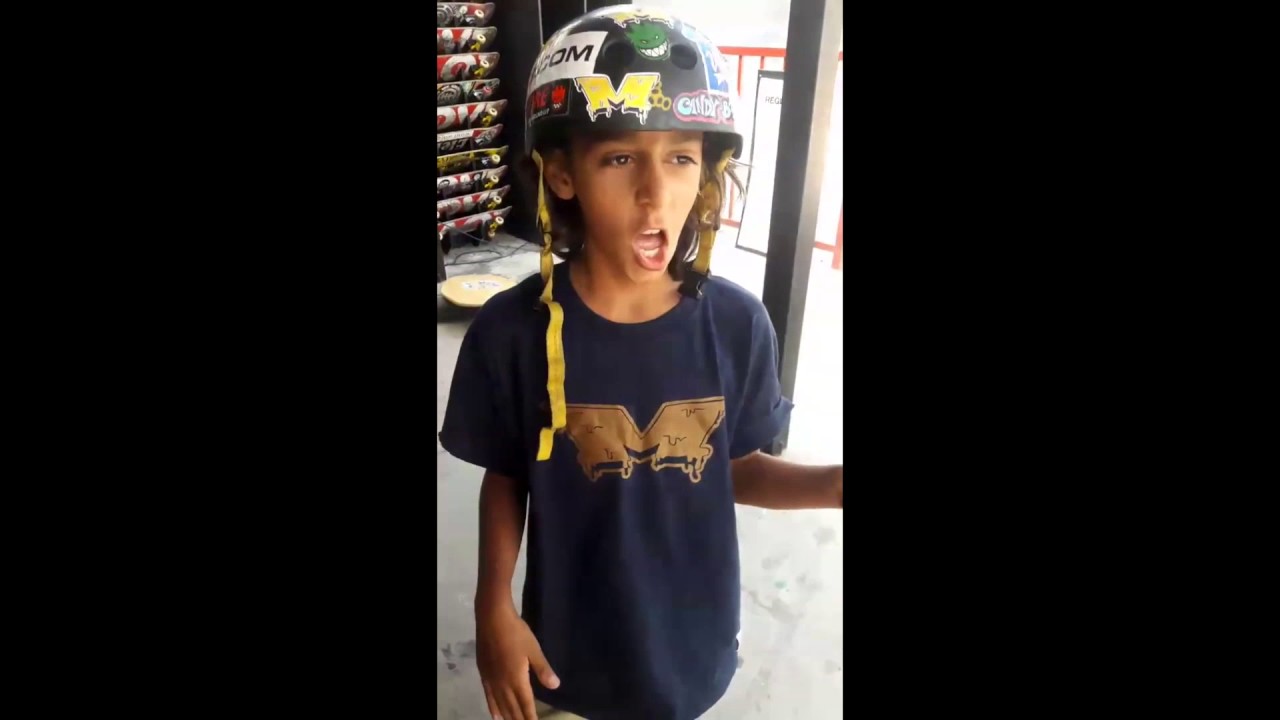 Emmanuel BARAHONA / Sebastian AEDO #BOWLPARK - YouTube