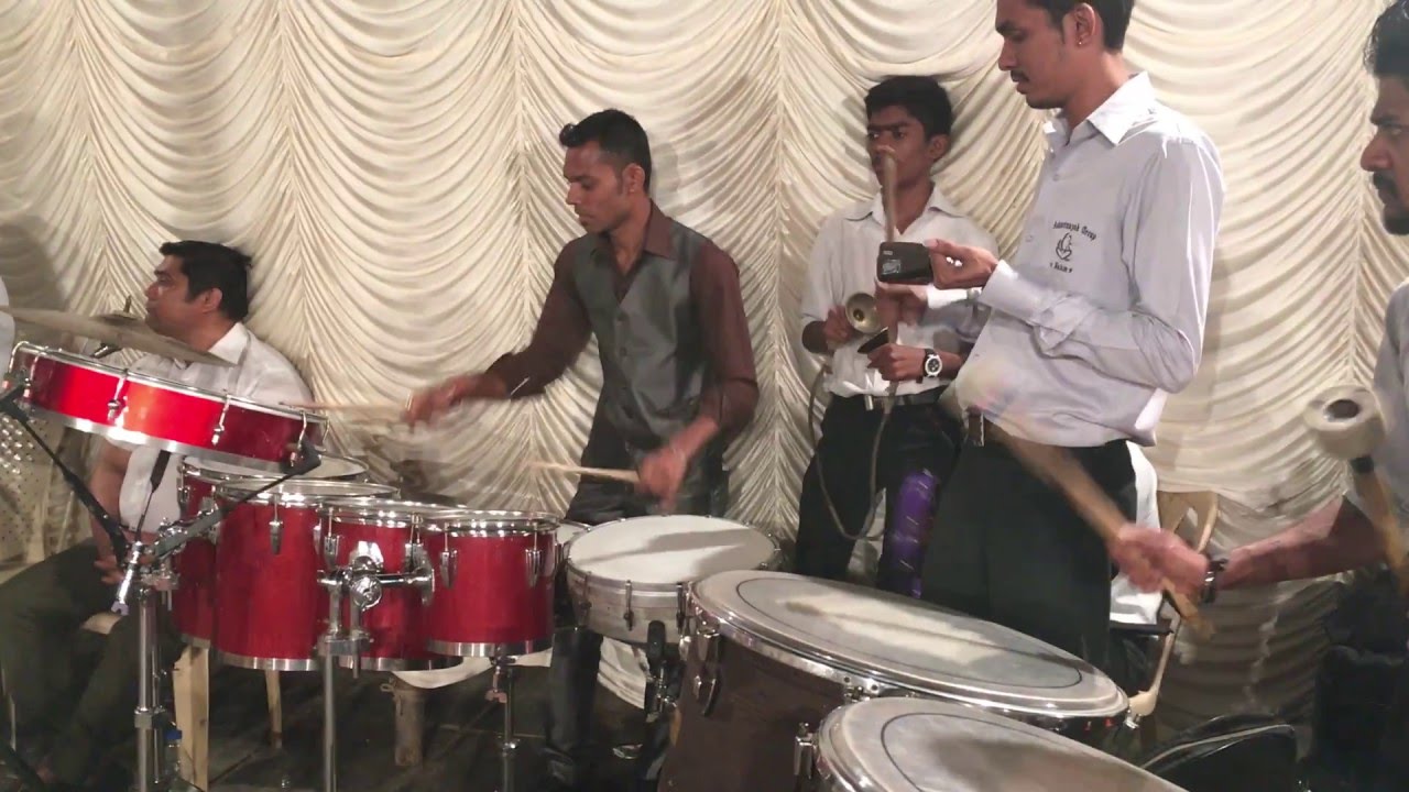 ASHTAVINAYAK BRASS BAND & BANJO / MAHIM (marathi song malhar wari ...
