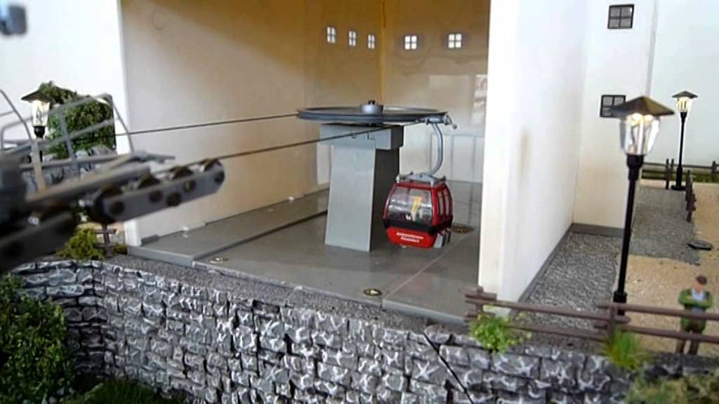 Spielwarenmesse 2014 - Brawa Hahnenkammbahn - YouTube