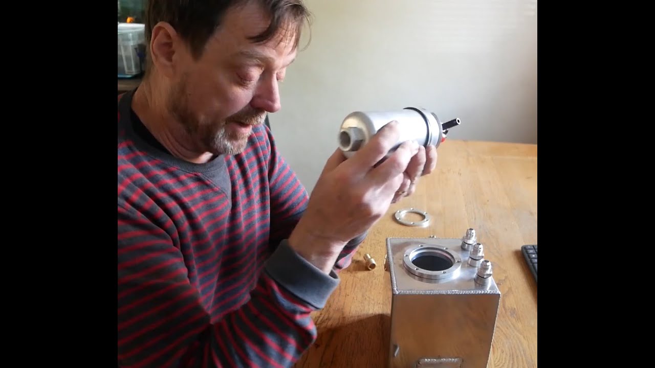 044 Fuel Pump - Header Tank - YouTube