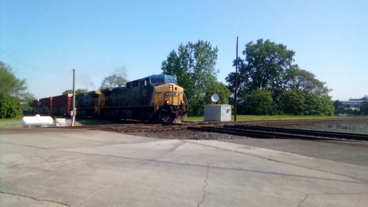 Late Morning SB-WB TOL-DEF Long CSX Mixed Freight/Auto Racks Train! (05/18/2024) - YouTube