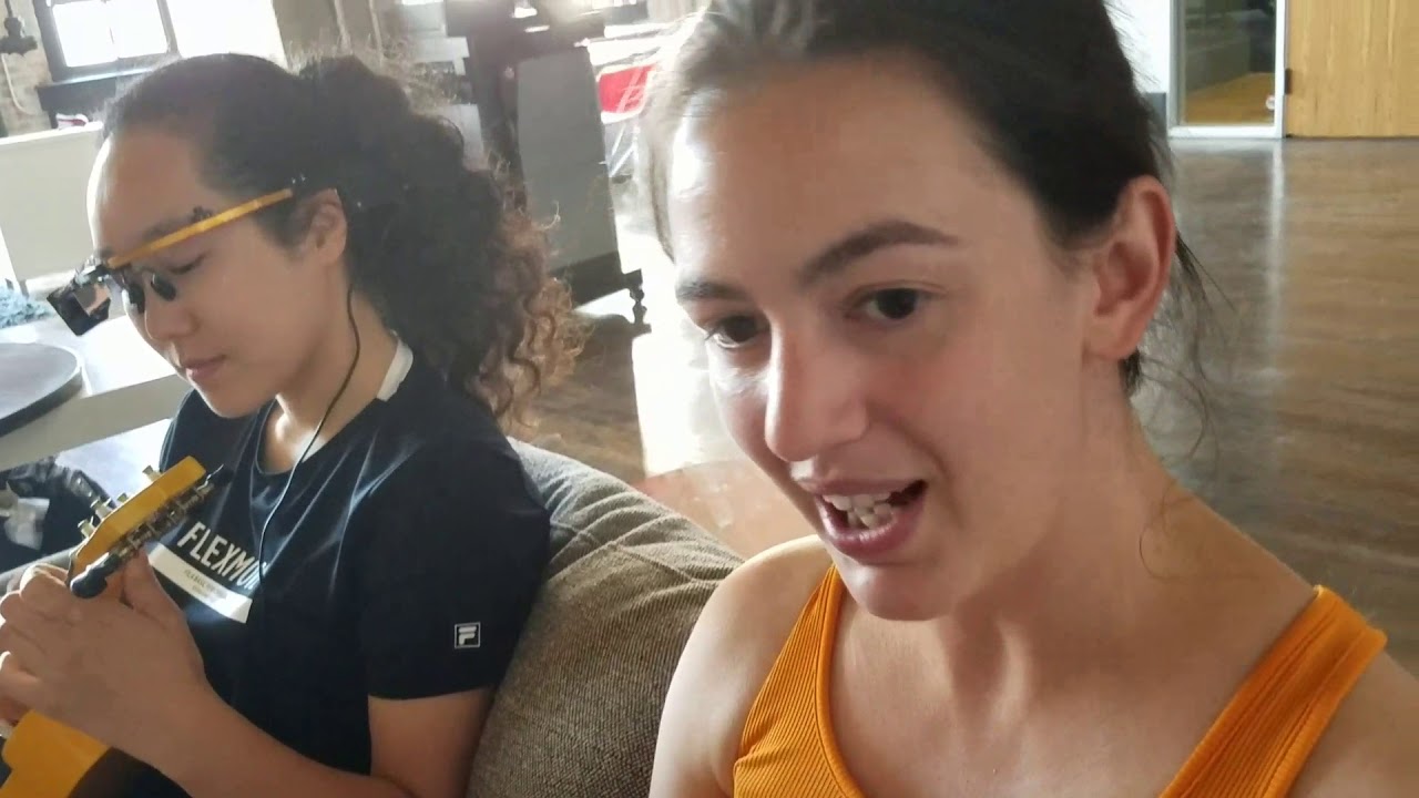 Vi Hart, office in San Francisco, "hot tub hydraulophone" - YouTube