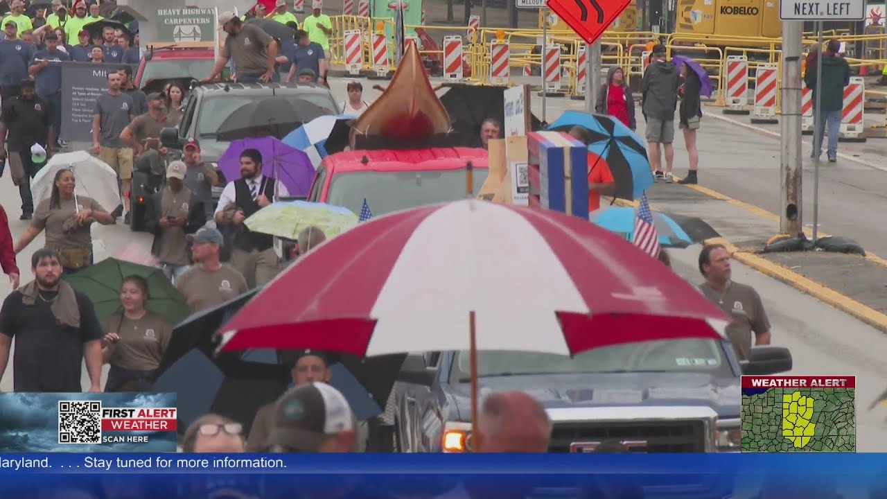 Unions, local leaders march in Pittsburgh's Labor Day parade - YouTube