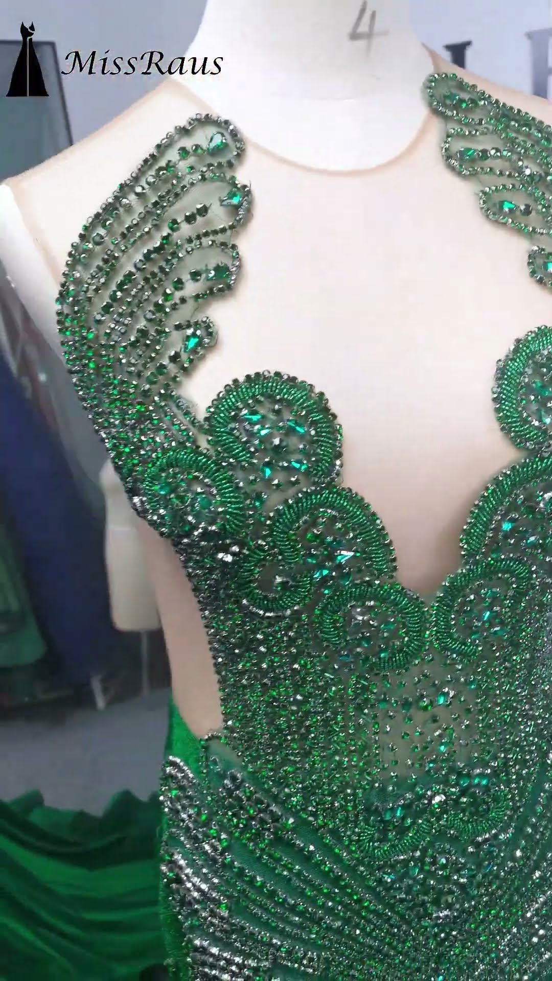 Find your spotlight in our glamorous emerald mermaid gown. It’s your ...