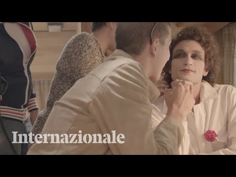 Andrea Adriatico racconta una scena di Gli anni amari - YouTube