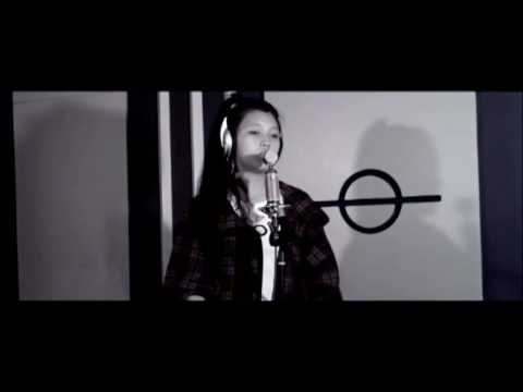 Black Candles vs 2NE1   Gotta be U