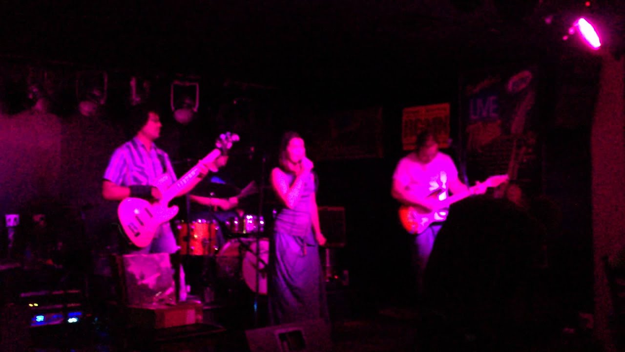 Ben Trout Band featuring Kristin Owens - YouTube