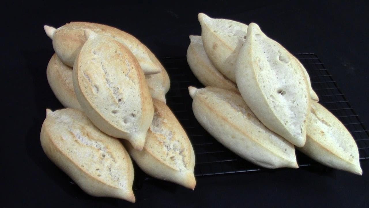 Bollo sevillano, pan candeal - YouTube