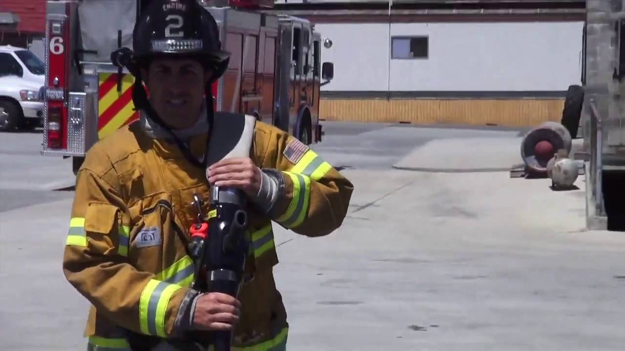 Hose Lays: Railroading 2.5" Attack Line - YouTube