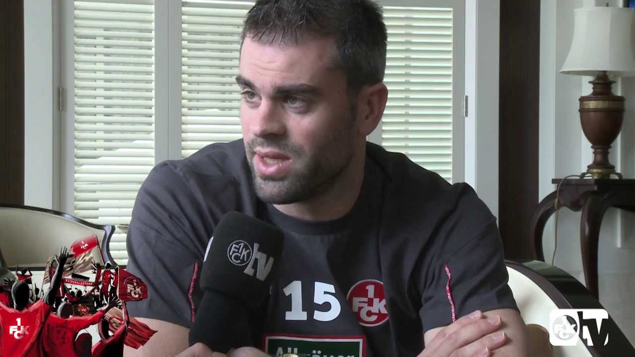 FCK-Trainingslager: Tag 2 - Interview mit Marc Torrejon - YouTube