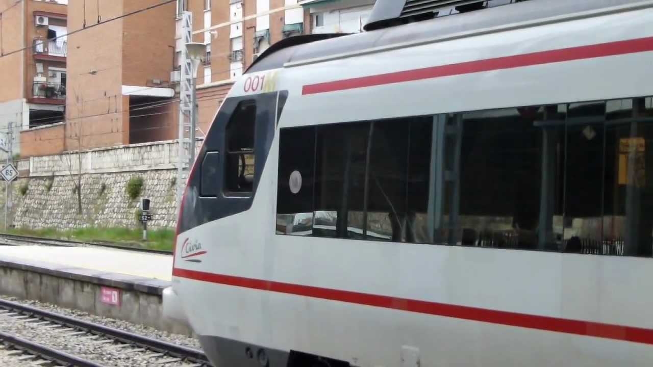 El primero de los Civia, con la decoracion antigua - YouTube