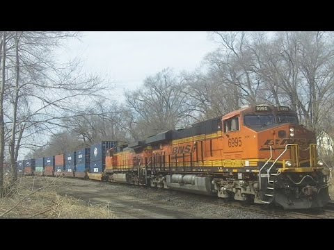 BNSF 6995 East- Stack Train, Colona, IL - YouTube