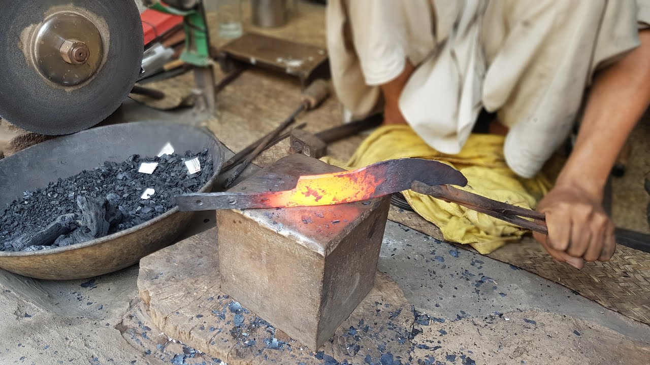 Super Sharp Knife Making By Forging Process - YouTube