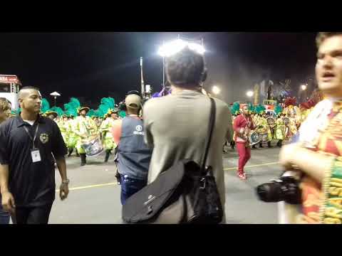 CARNAVAL 2018 no Sambódromo do Anhembi São Paulo - Juju Salimeni na X9 Paulistana