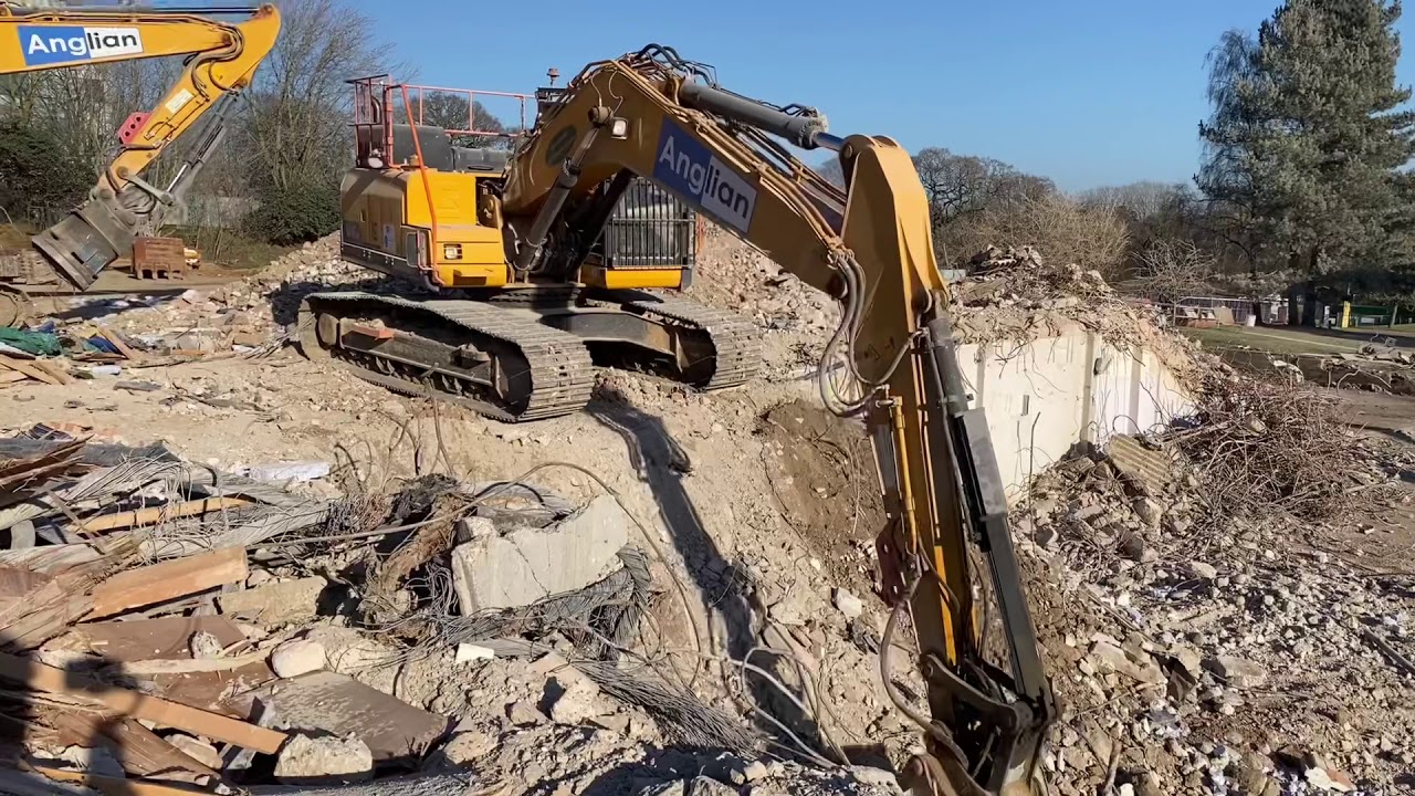 Anglian Demolition’s LiuGong 924EDM Demi Spec excavators on site in ...