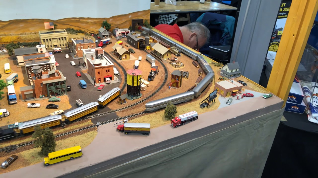 Very unusual model trains! :) - YouTube