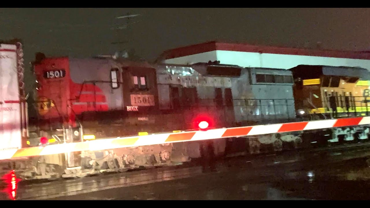 [Clip] PNWR 1501 The Last Revenue SD7 Begins It's Final Journey To BUGX In California (9-24-2023 ...