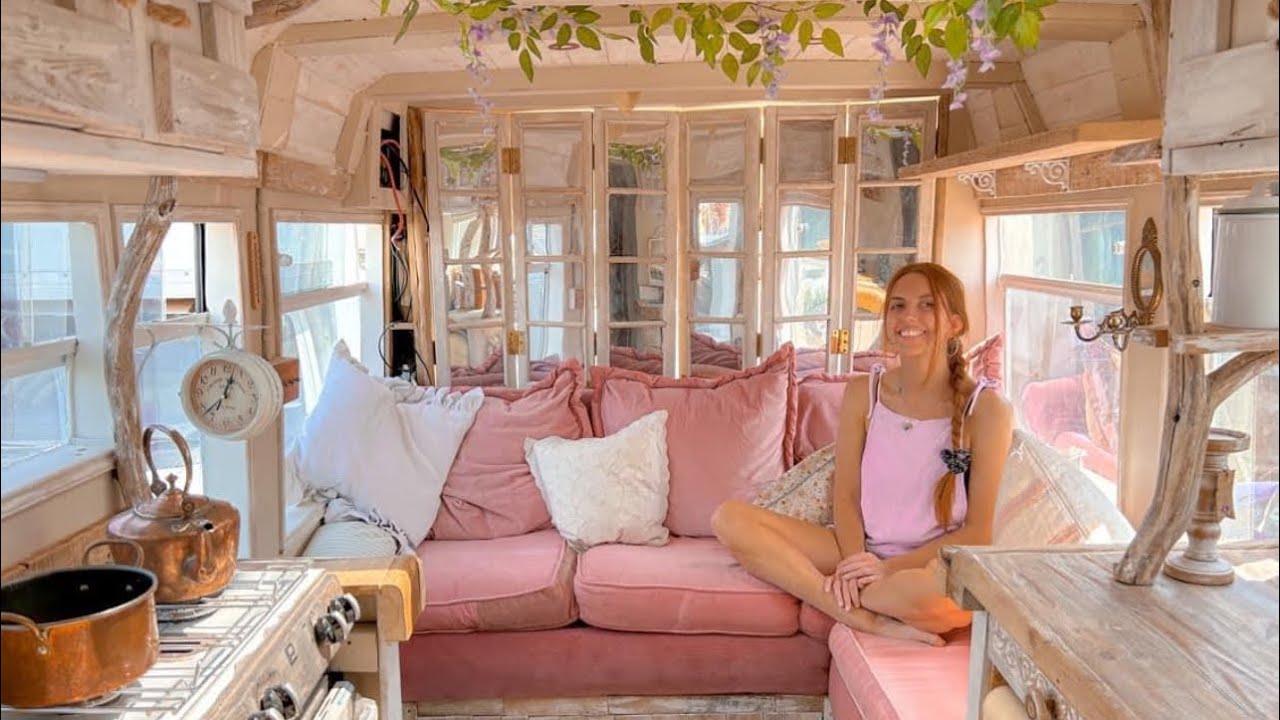 Girl builds Fairytale VAN! 😍🌸 TIMELAPSE - YouTube