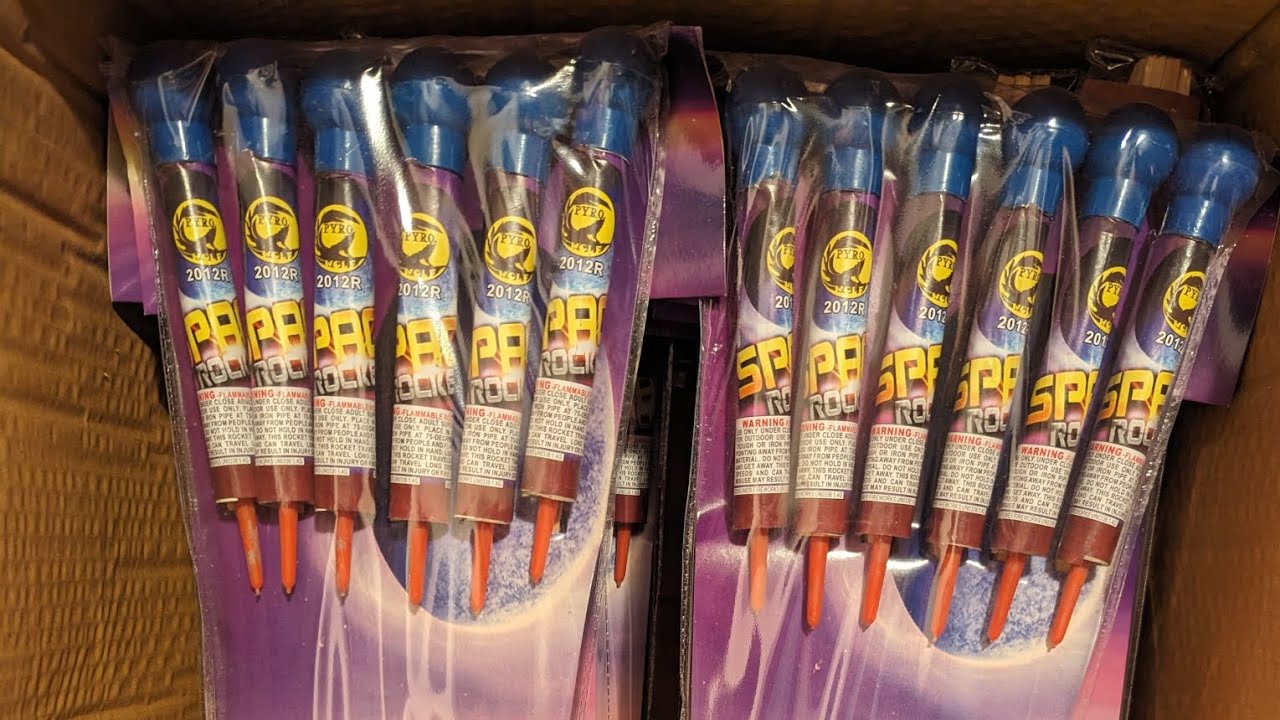 Space Rocket Salute Firework X20 - YouTube