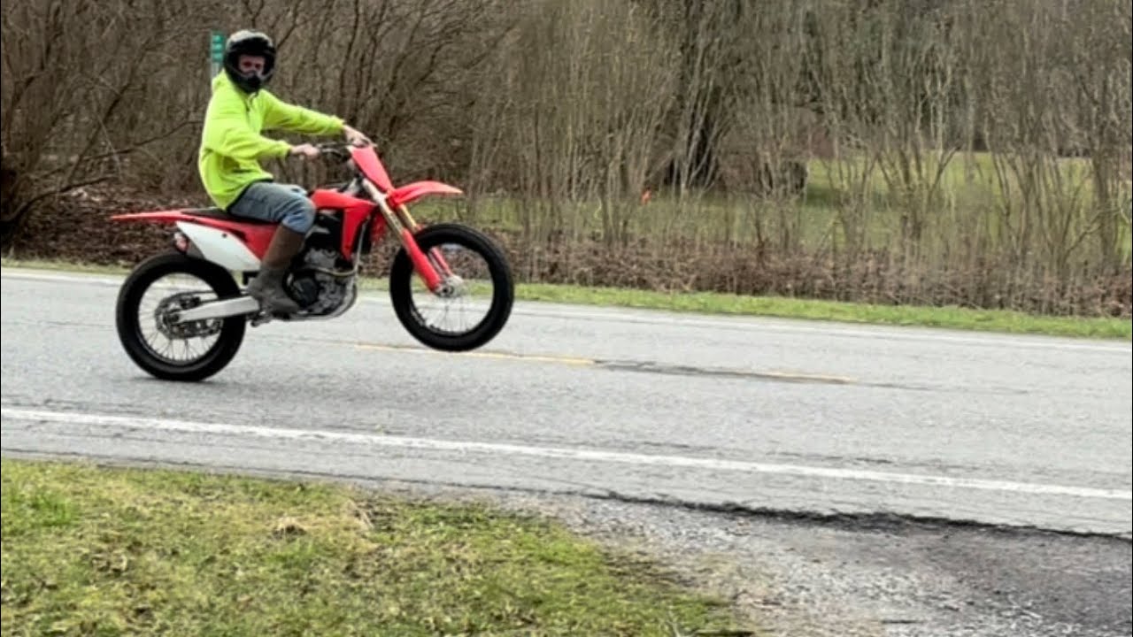 Getting ready to go to switchback Mx - YouTube