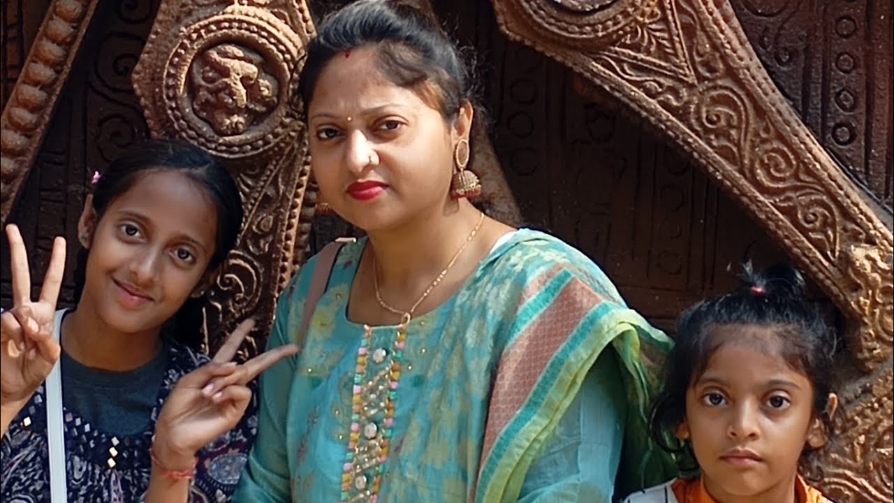 Reshmi vlogs is live - YouTube