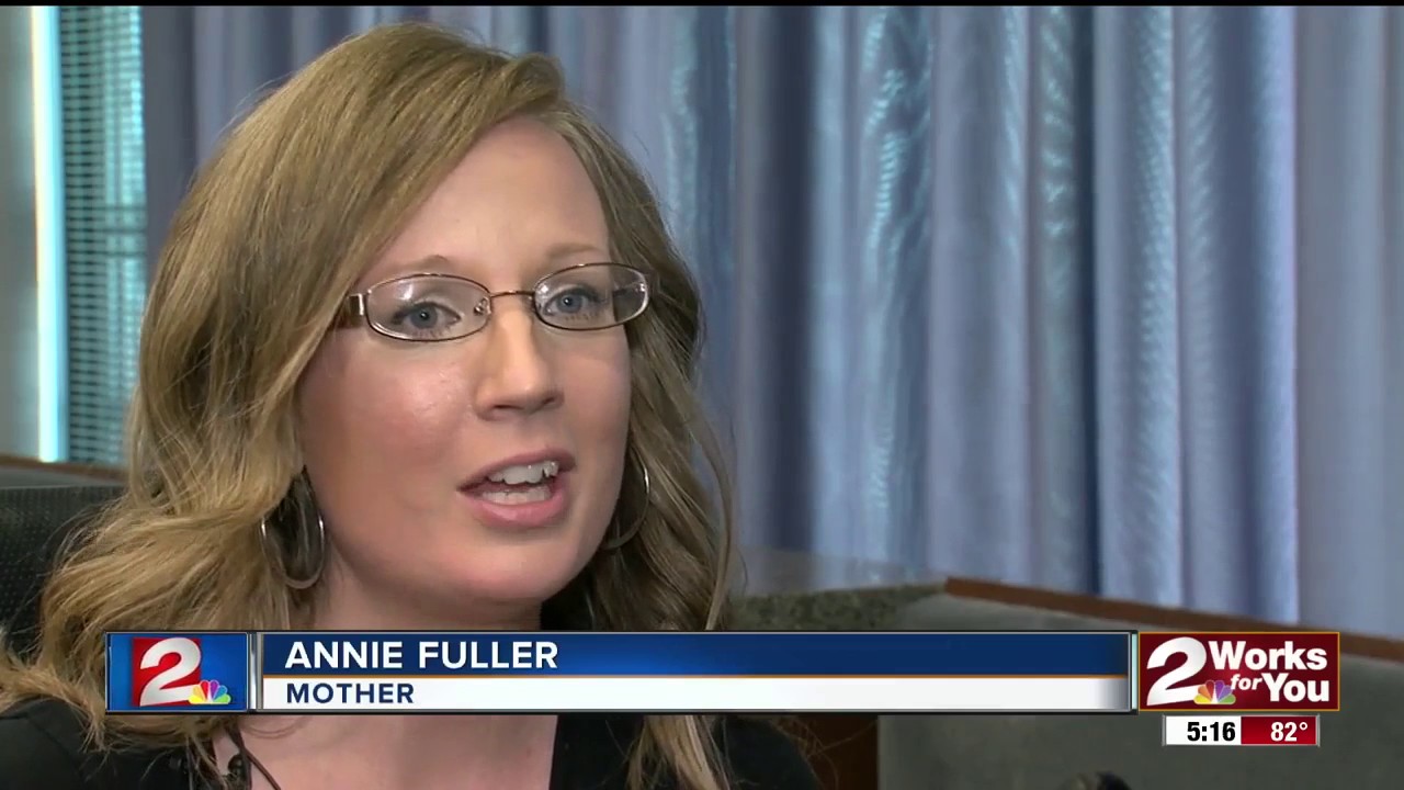 Edith Fuller holds 'Key to the City' - YouTube