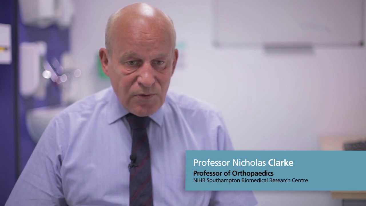Professor Nicholas Clarke's infant hip dysplasia clinic - YouTube
