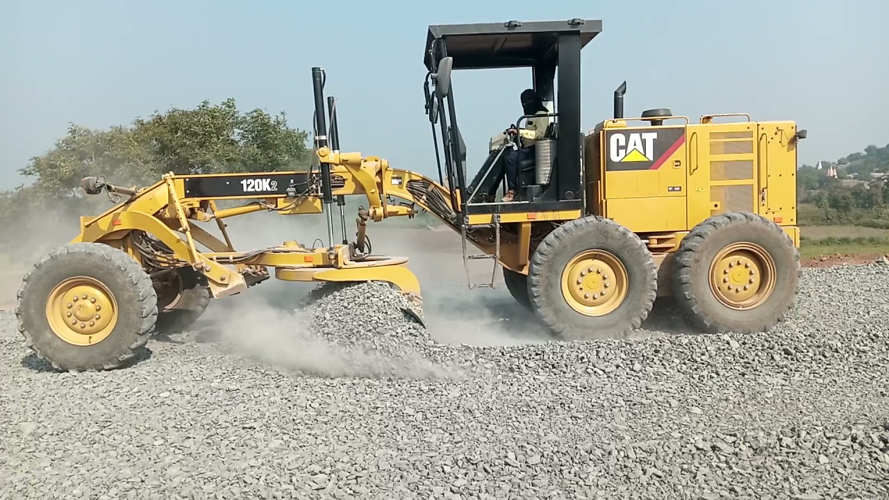 CAT 120GC grader vs CAT 120K grader , GSB bed making by grader. - YouTube
