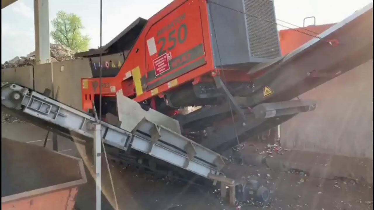 EES 250 Material Mix Shredding & crushing - YouTube