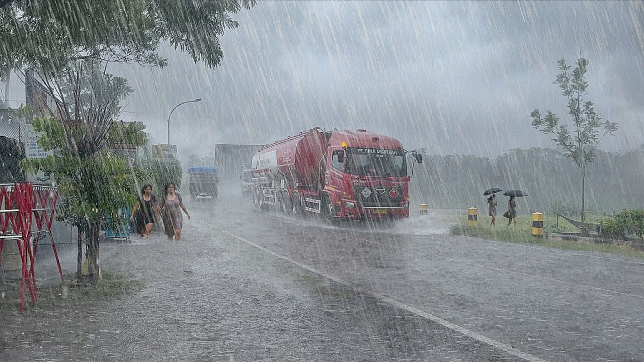 the biggest rainstorm in history in the village, very cold, rain ...