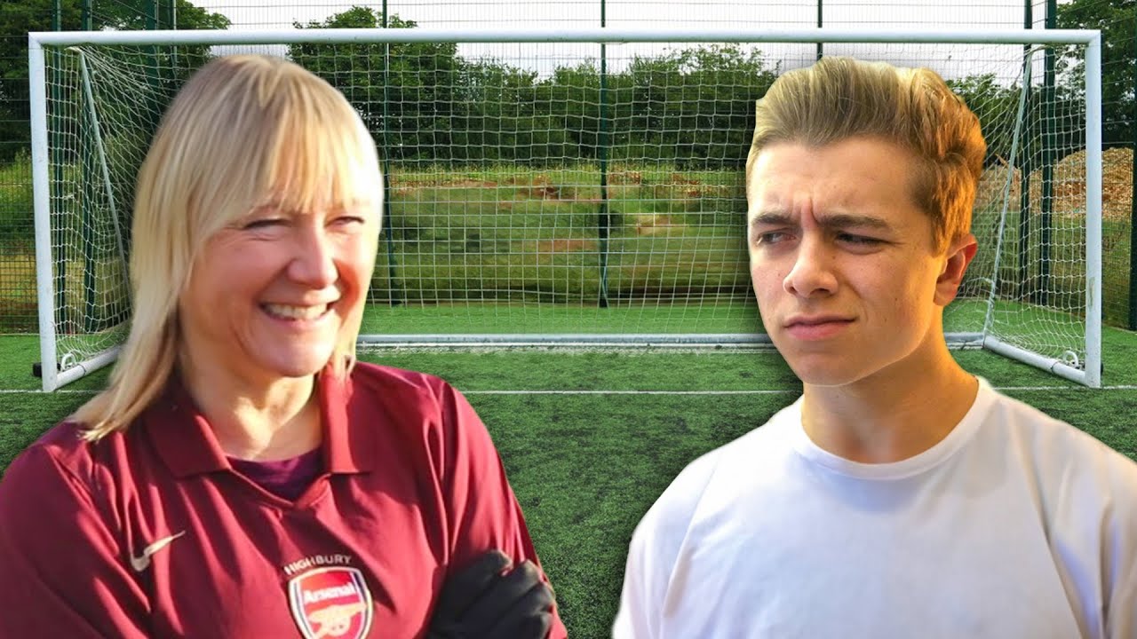 ChrisMD Calls His Mum A Munter - YouTube
