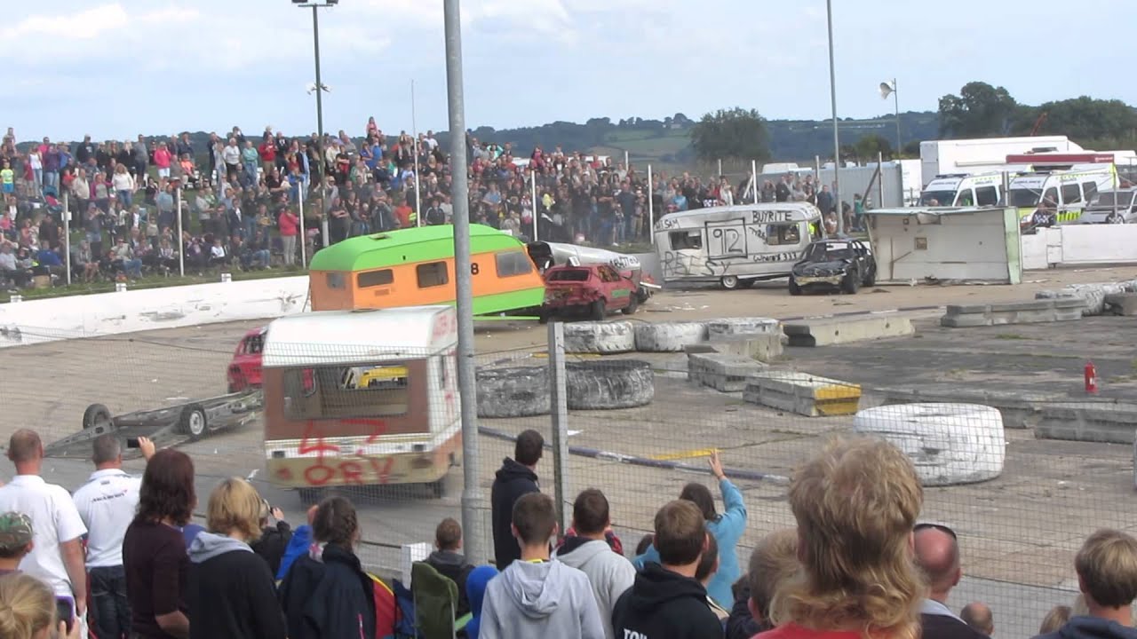 Stock Car Caravan Racing - YouTube