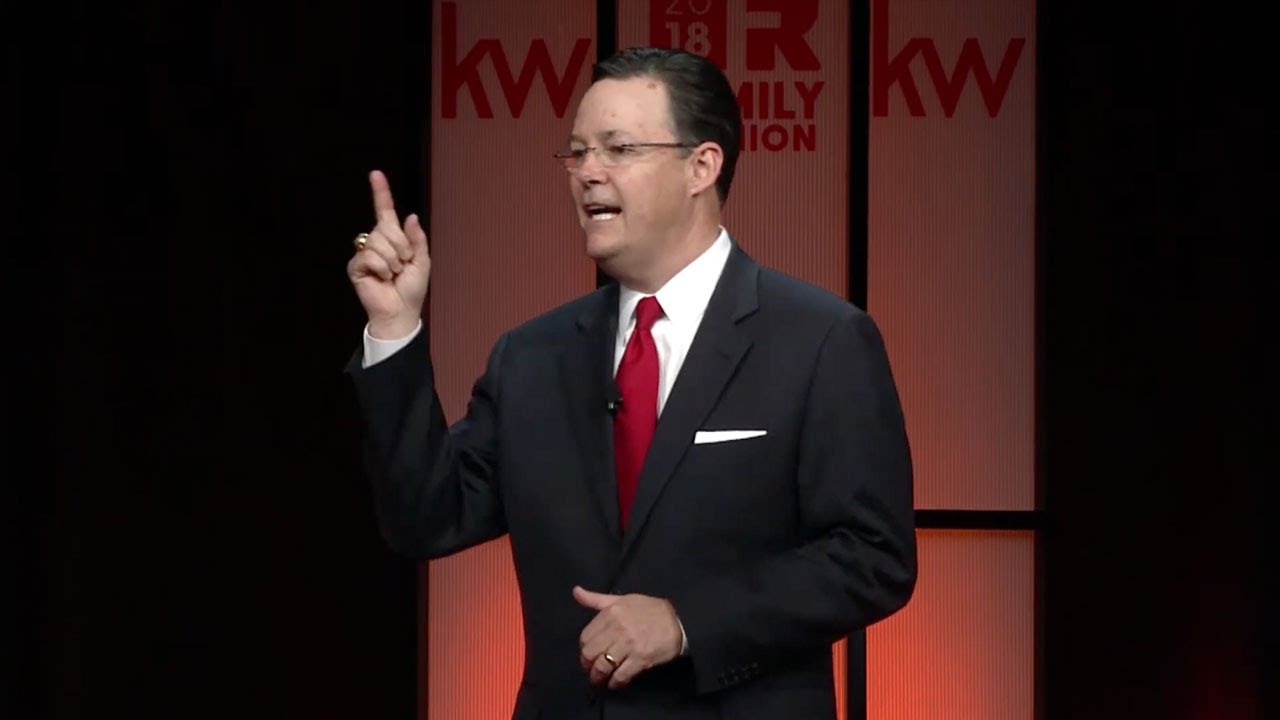 Clint Swindall | Keynote Speaker | SpeakInc - YouTube