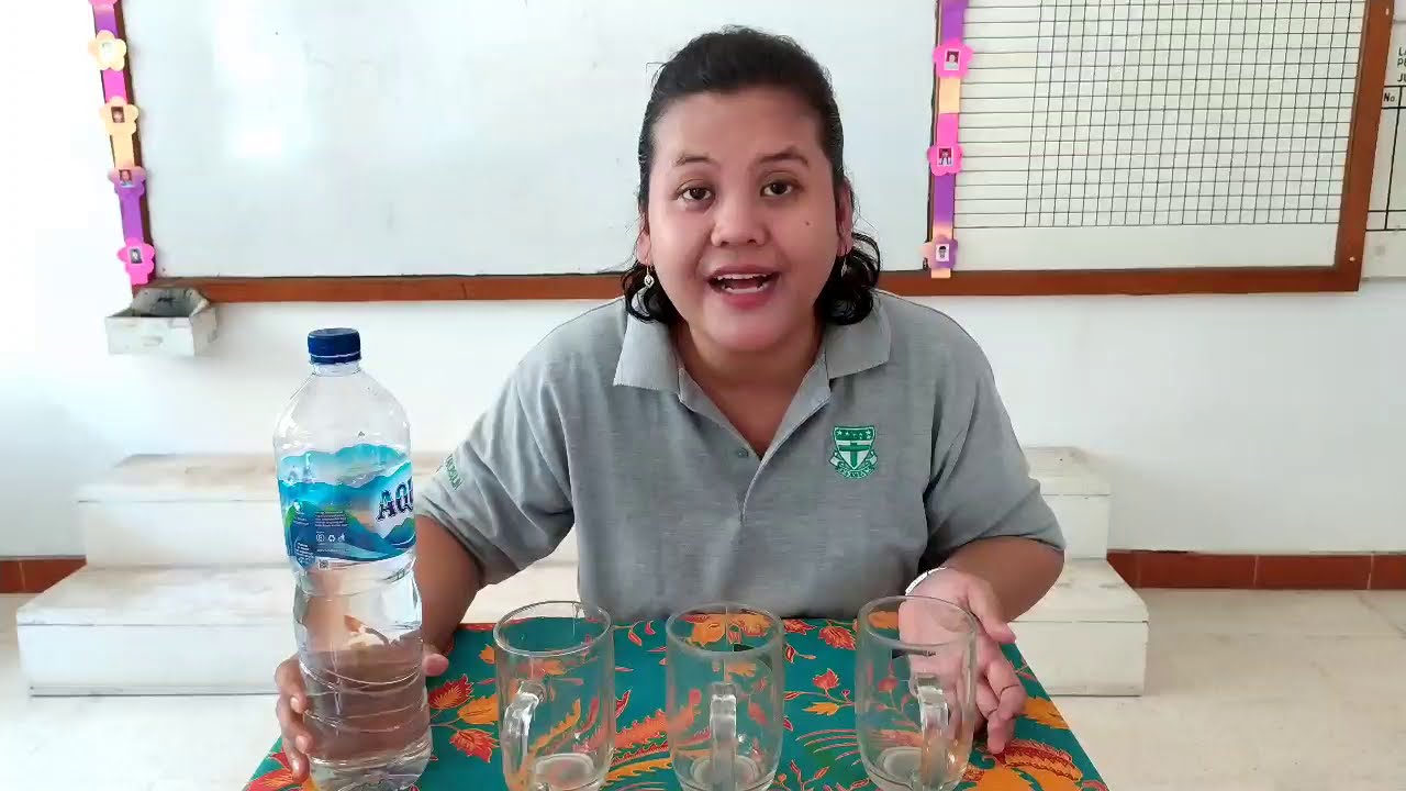 Kegiatan Kelas B: Menuang Air dan Membandingkan Ukuran Isi Gelas - YouTube