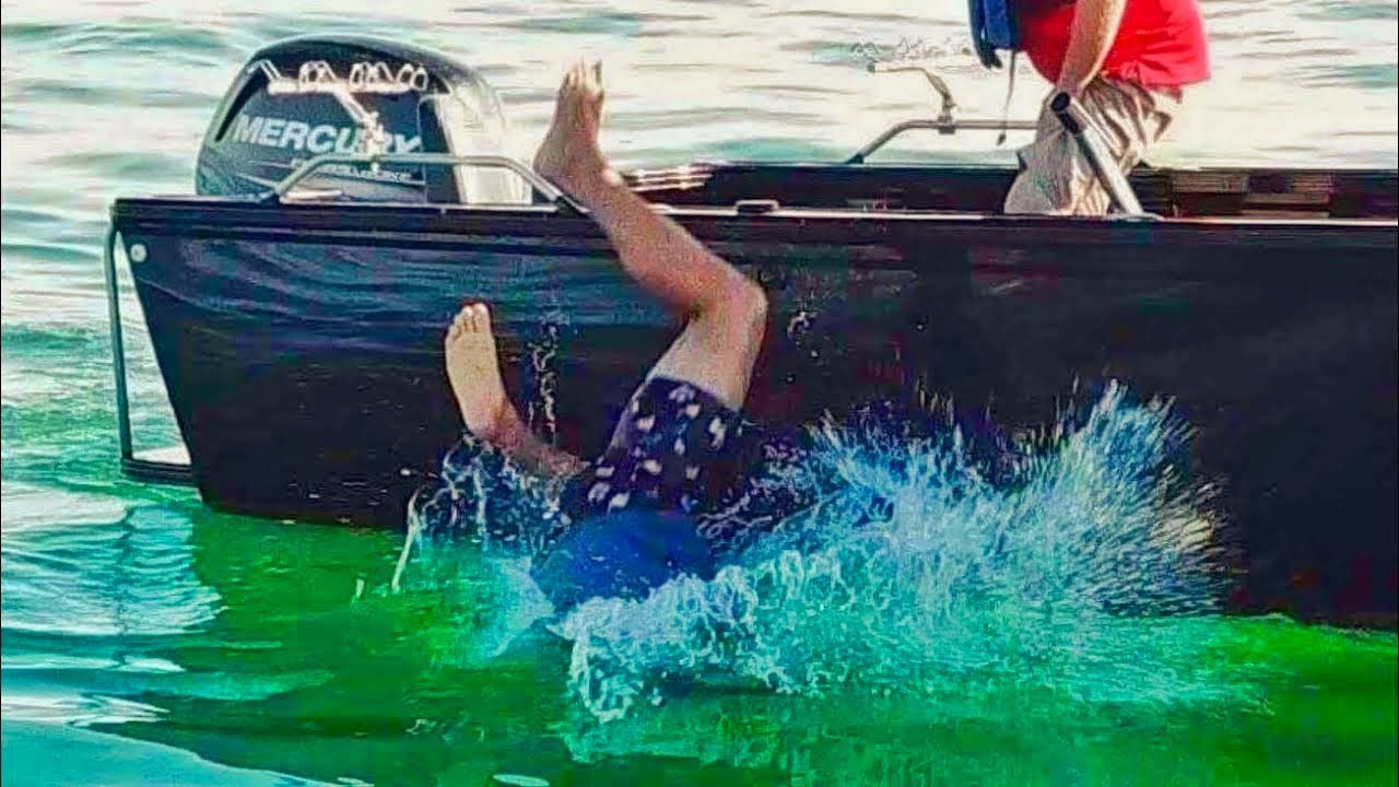 Man overboard - YouTube