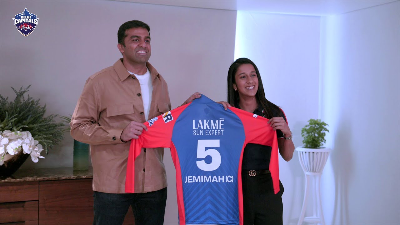 Her family, team and all of Dilli is behind her 💙 ️ Captain Jemi's era ...