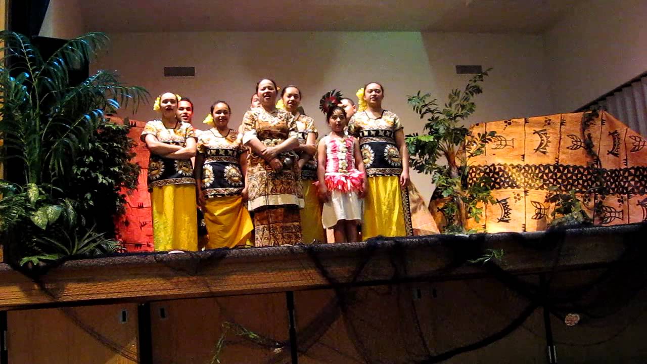 Miriam singing with Polynesian dancers - YouTube