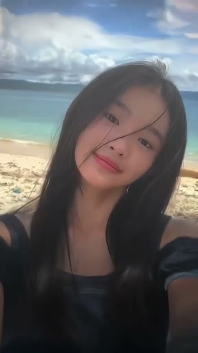 si Bebek lgi dipantai 🐥ᕕ( ՞ ᗜ ՞ )ᕗ #jkt48 #memberjkt48 #jkt48newera #erinejkt48 #fypviralシ - YouTube