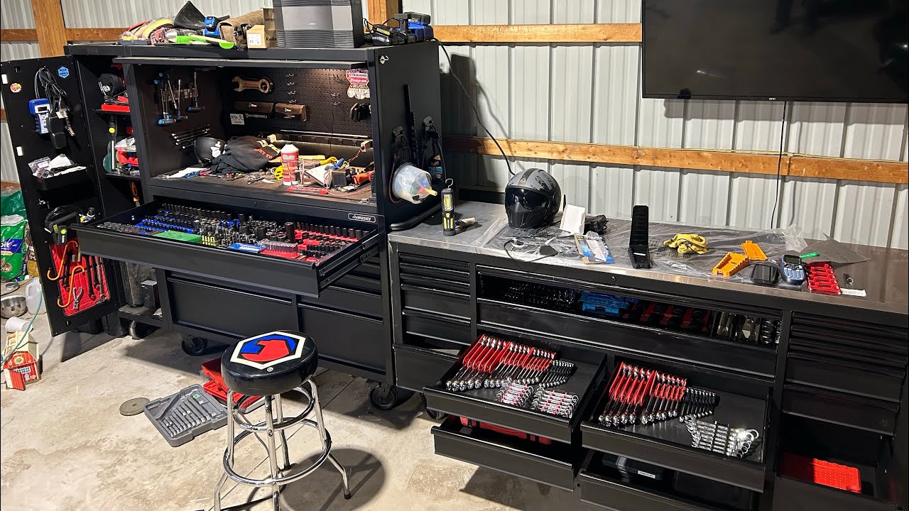 HOW MUCH SHOULD YOU SPEND ON A TOOLBOX? | OPINION VID - YouTube