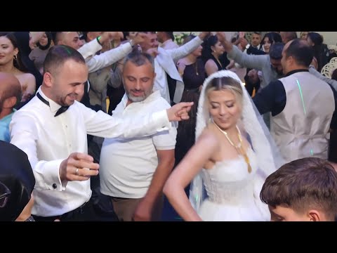 Ezgi & Emre'nin Gülüç Belediye Düğün Salonundaki Unutulmaz Düğünü Salonda Coşku Bir An Olsun Dinmedi