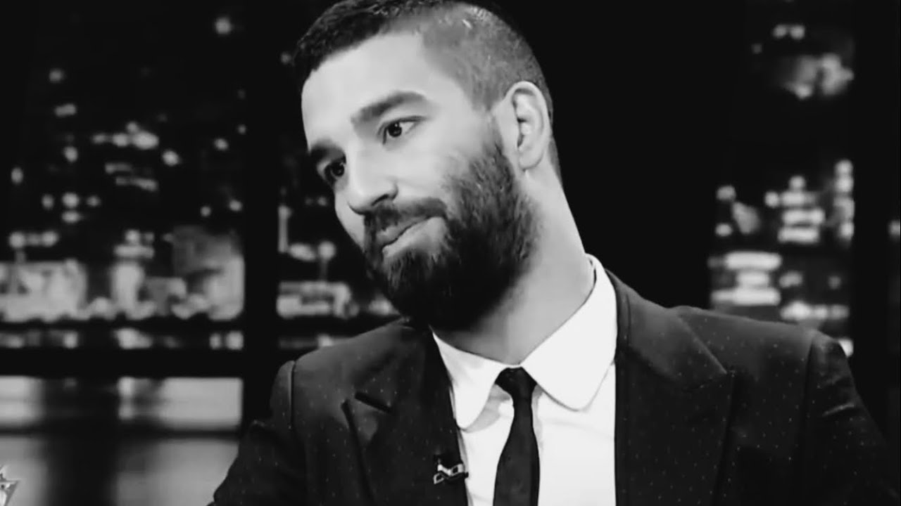 Arda Turan - Sinem Kobal | Bayan Hatasını Kabul Edebilecek Adam Değilim ...