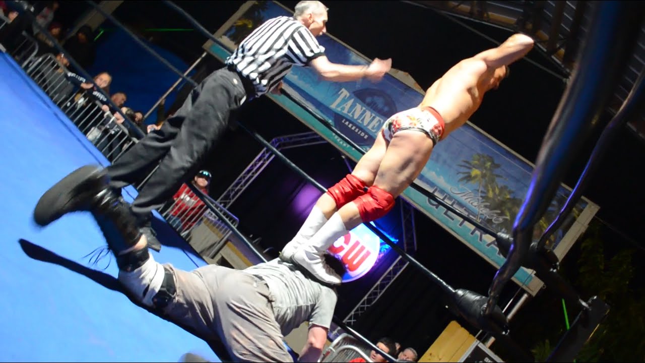 FULL MATCH - Champ Mathews vs Ray Beez *Wardrobe Malfunction* - YouTube